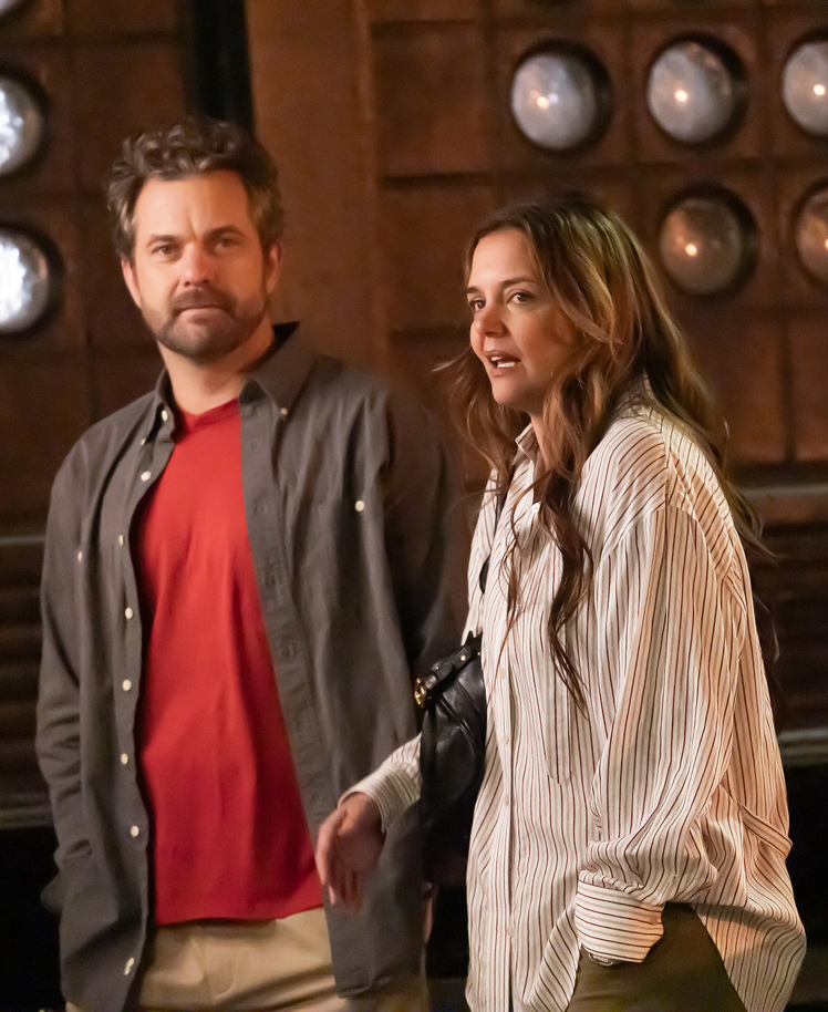 Katie Holmes’ Life in NYC ‘Suits Her Perfectly,’ Actress Prefers to ...